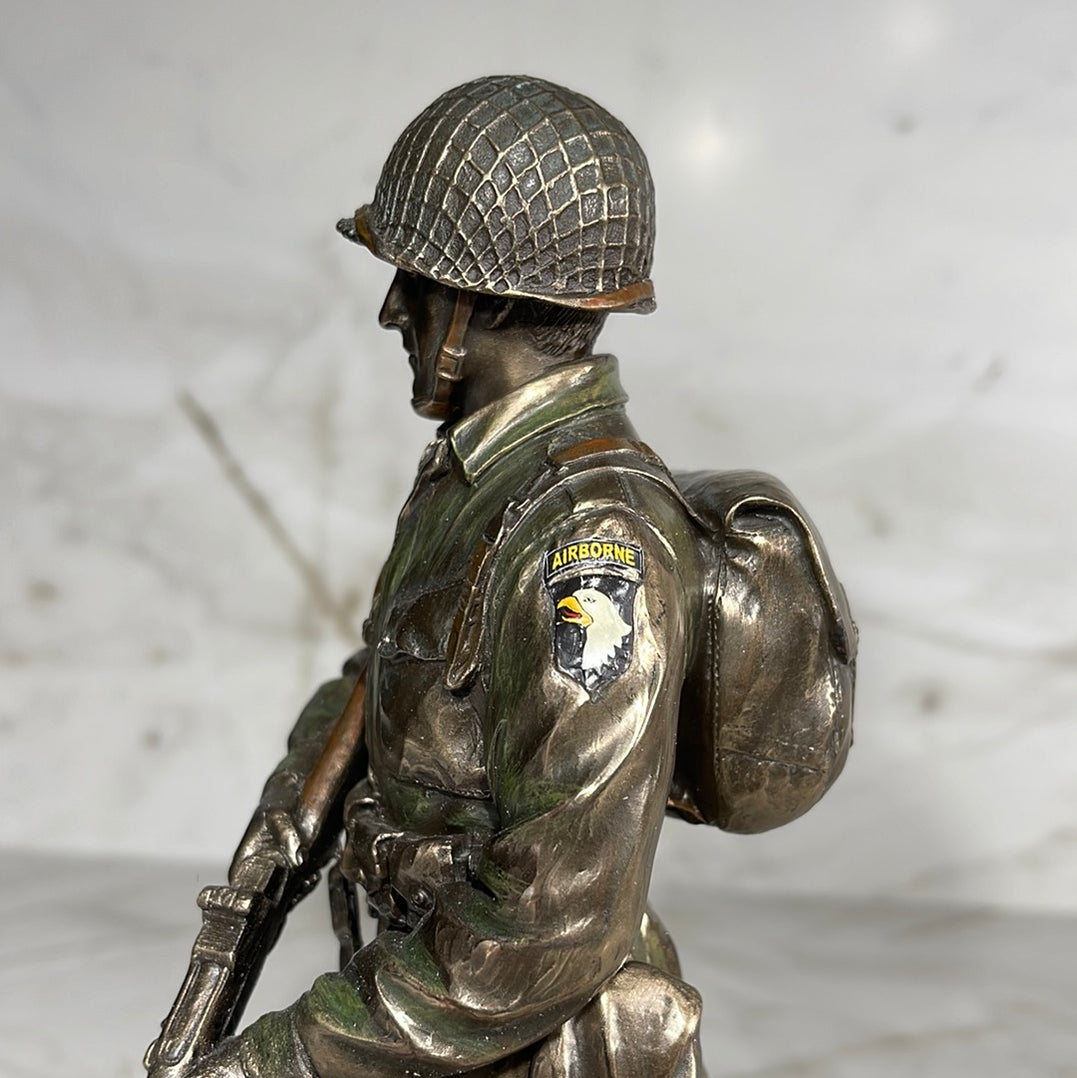 US Army Soldier Statue "Honor And Courage" | Military Statues ...