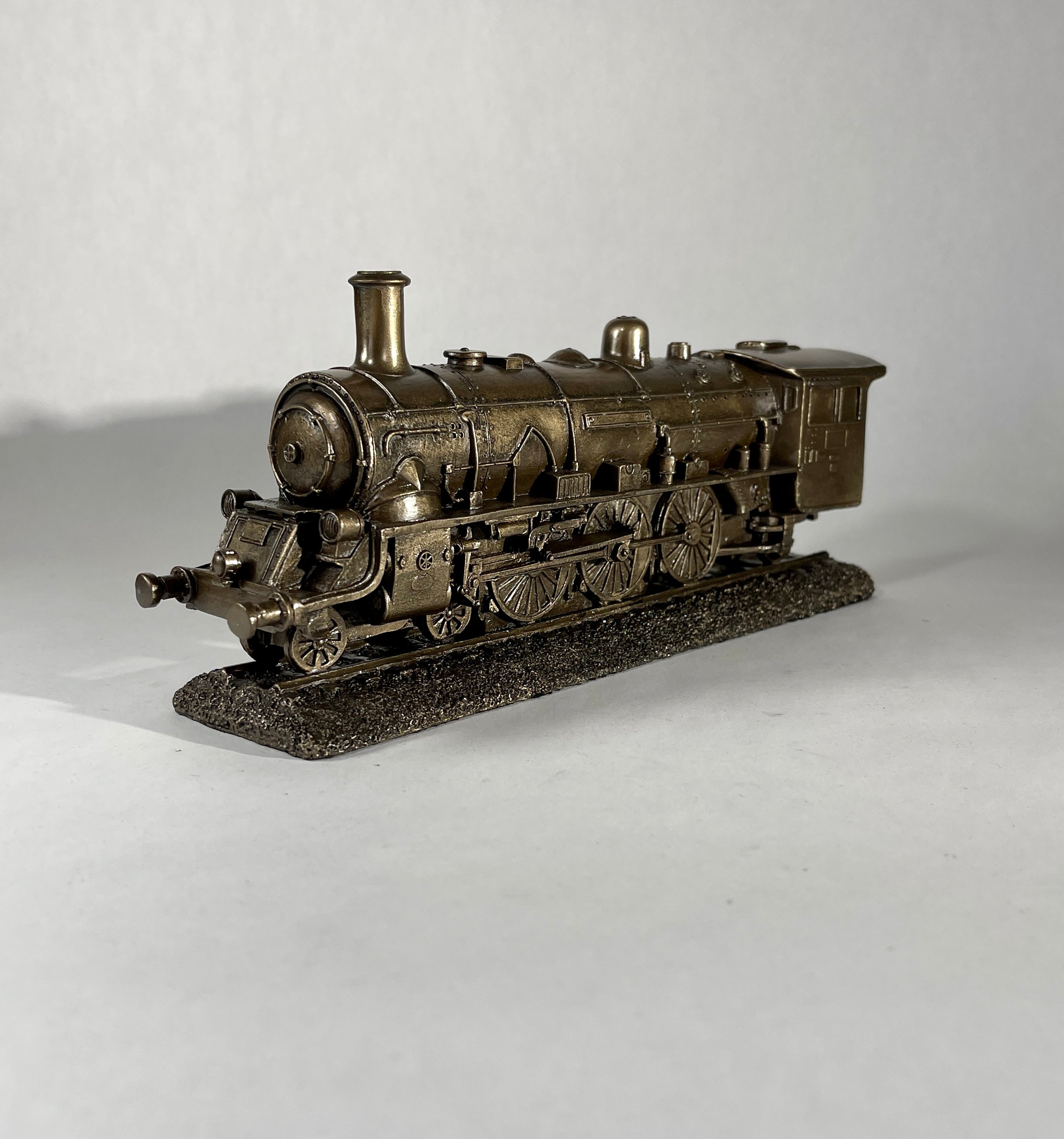 Locomotive Train Sculpture — AllSculptures
