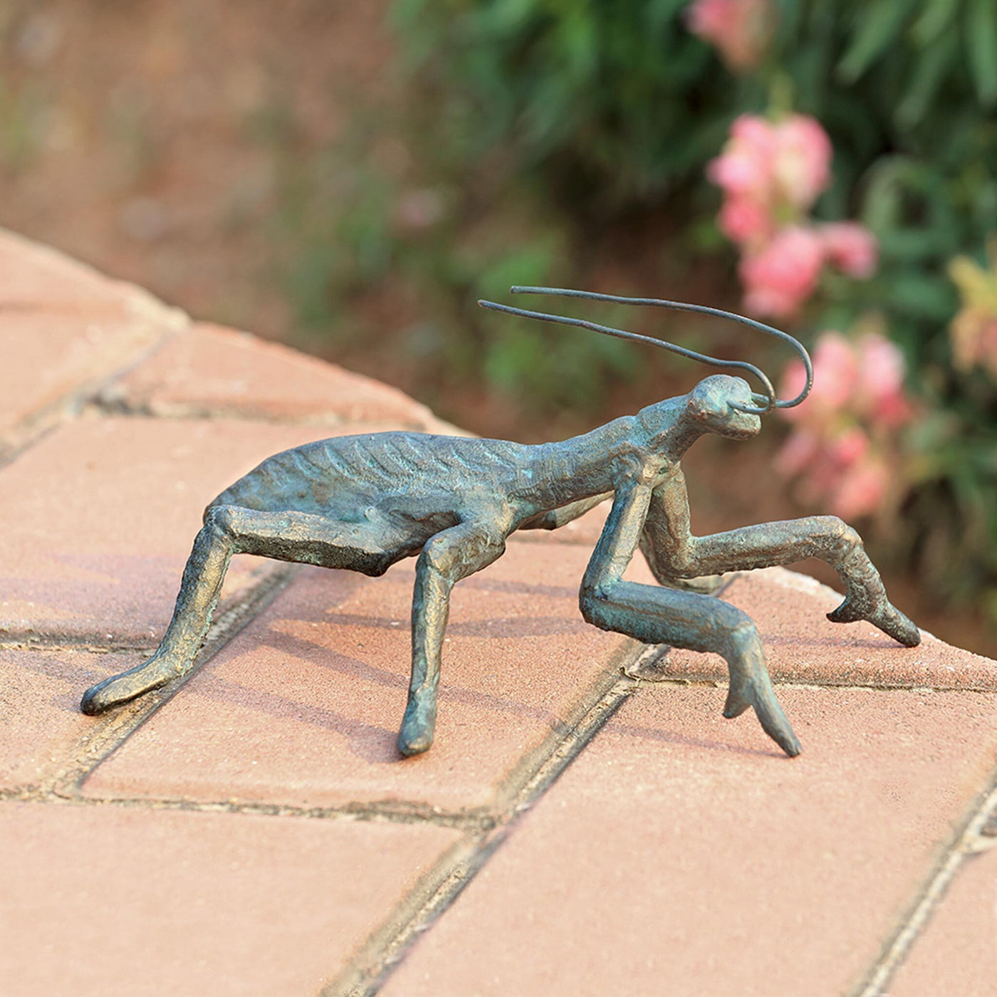 Praying Mantis Garden Sculpture by San Pacific International/SPI Home ...