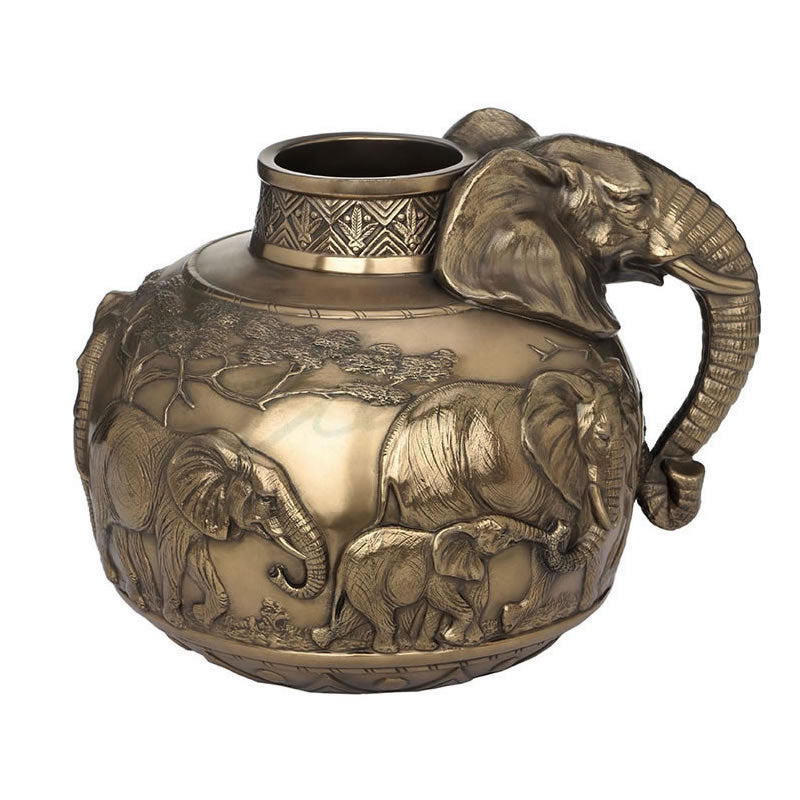 Safari Elephants Vase — AllSculptures
